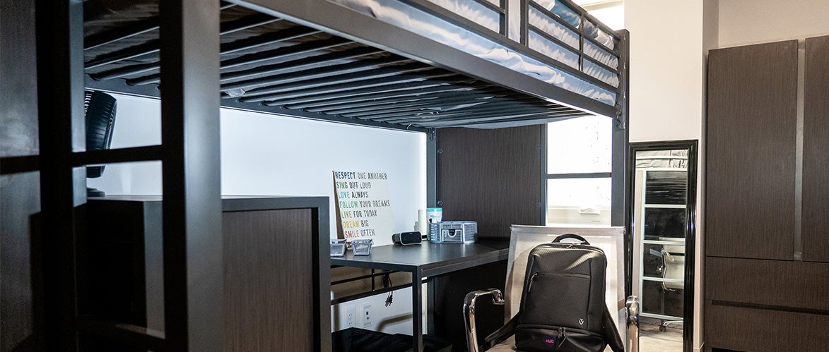 Dundee | UCR Housing Services